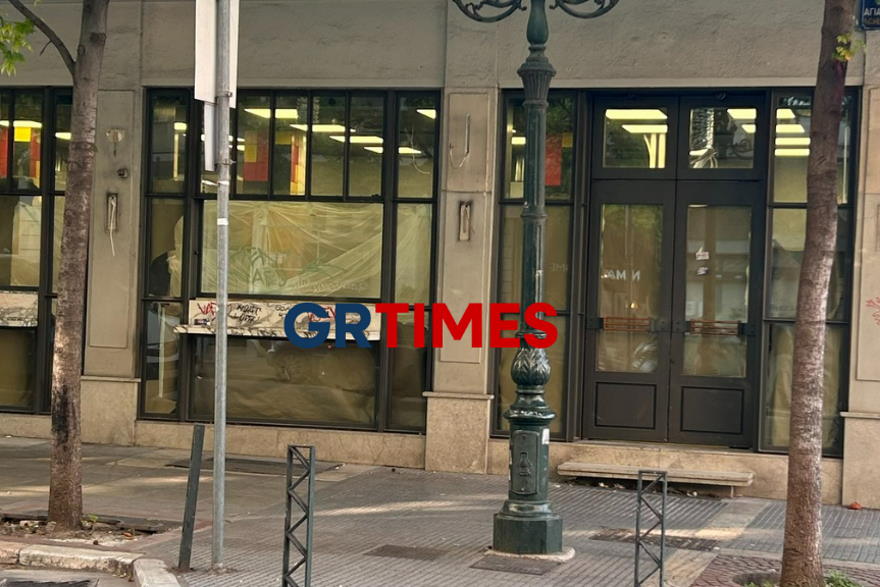 Jackaroo opening στη Θεσσαλονίκη – Το viral burger έρχεται στη Μητροπόλεως